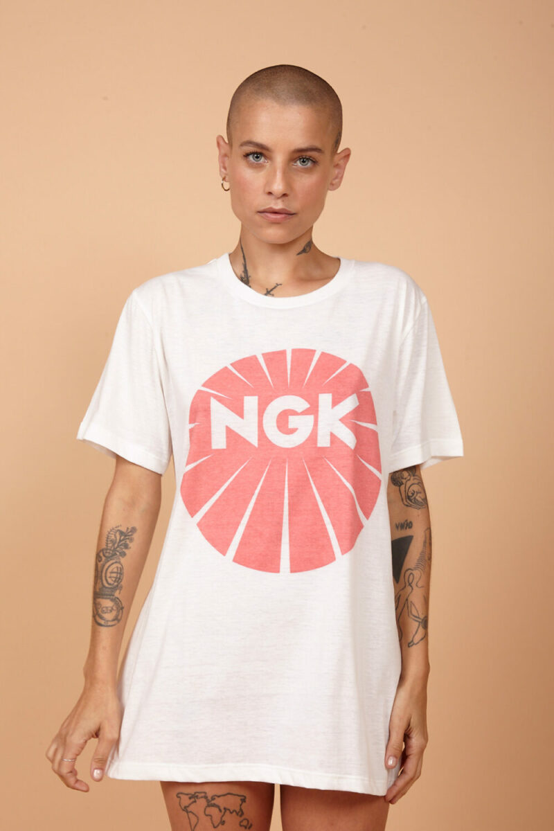 Camiseta AMP NGK - AMP - A Mulher Do Padre Loja On-line