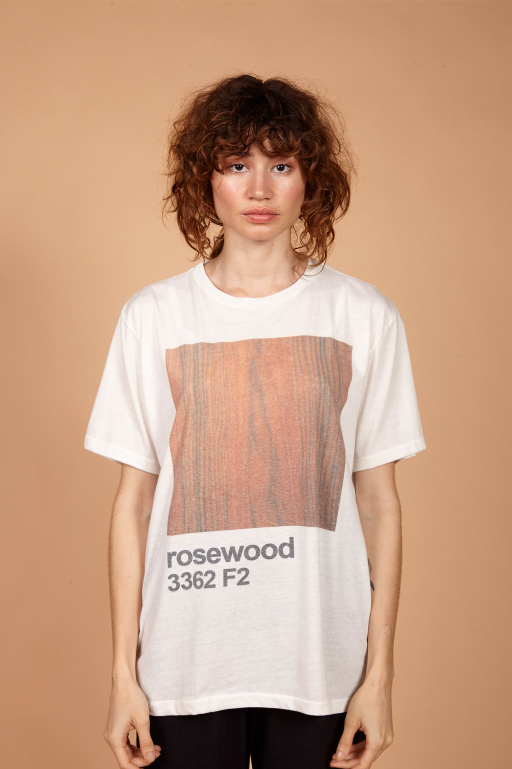 Camiseta estampada Pantone Jacarandá - AMP