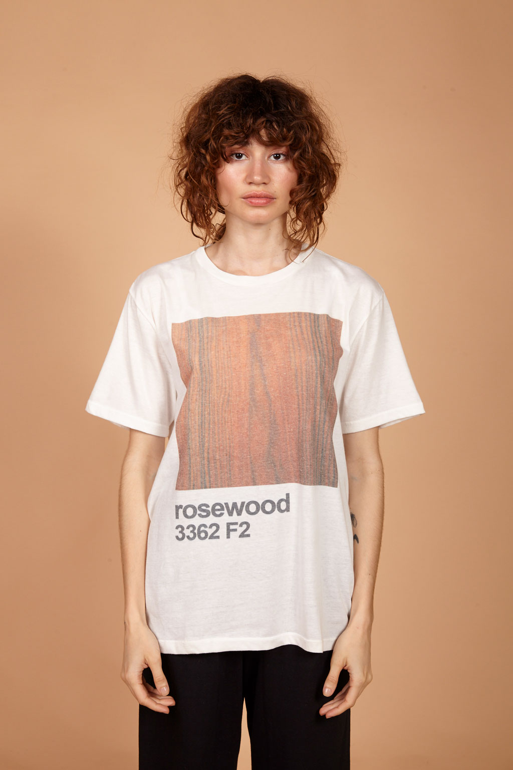 Camiseta estampada Pantone Jacarandá - AMP