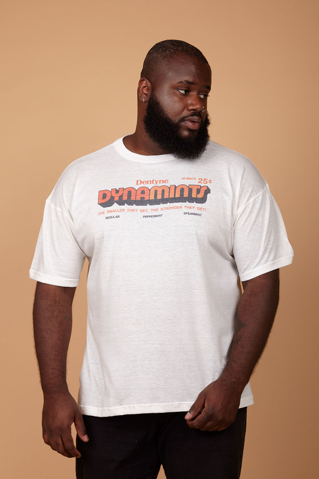 Camiseta oversize Dynamints - AMP - A Mulher do Padre