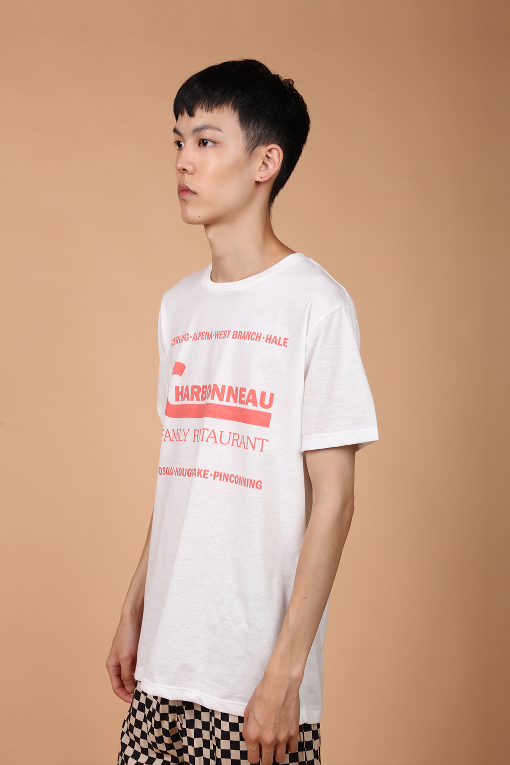 Camiseta estampada Charbonneau - Compre - AMP Loja Online